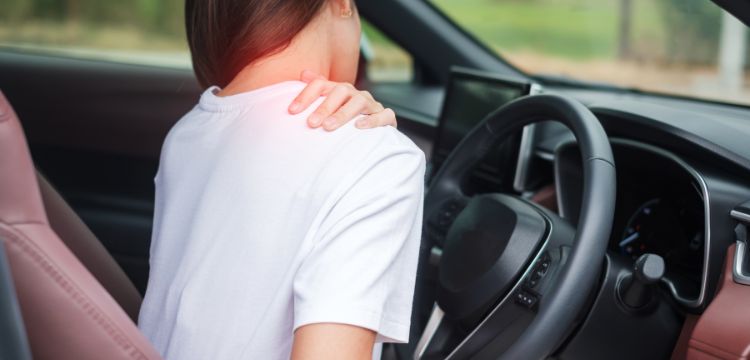 Shoulder Pain From a Car Accident | SOS Tulsa